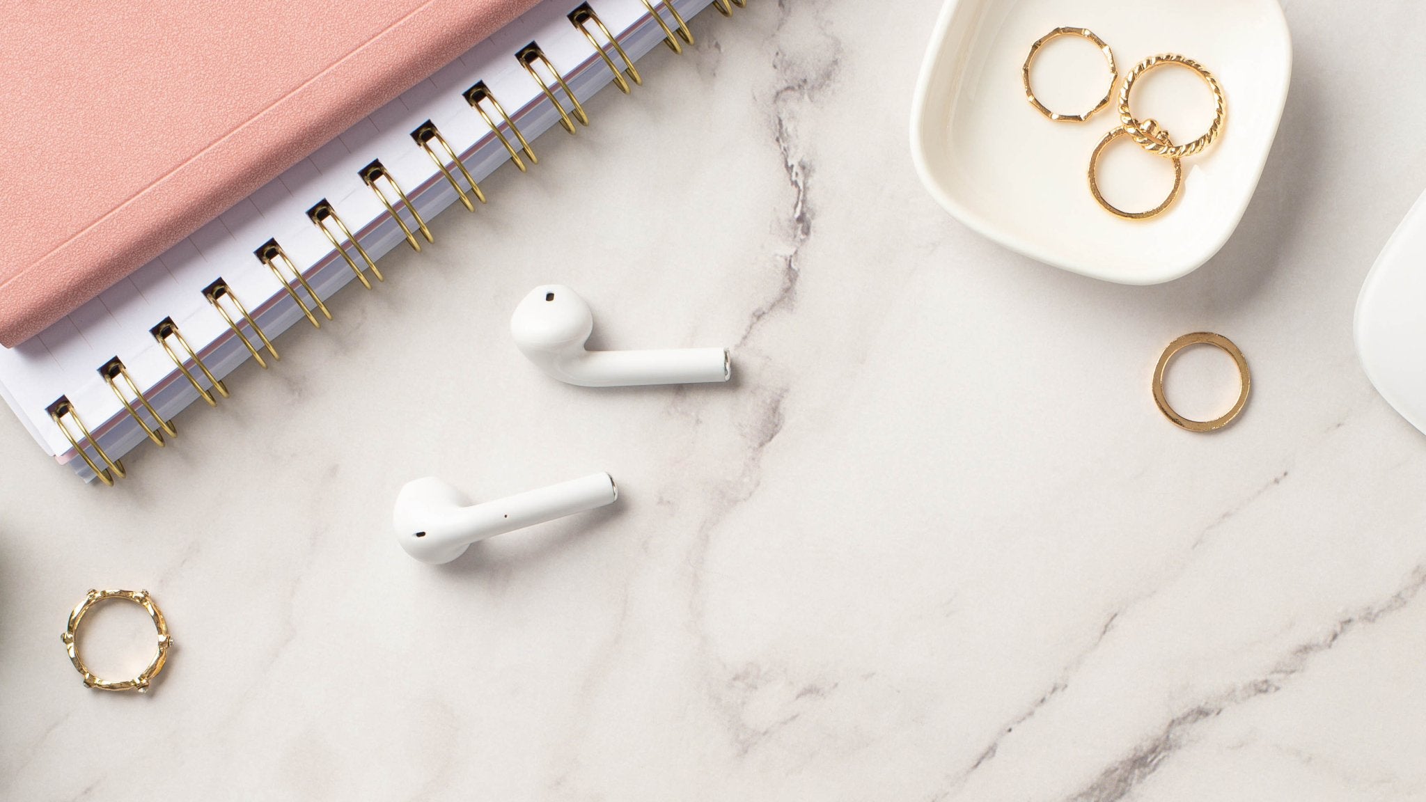 All About Dainty Rings: What You Should Know