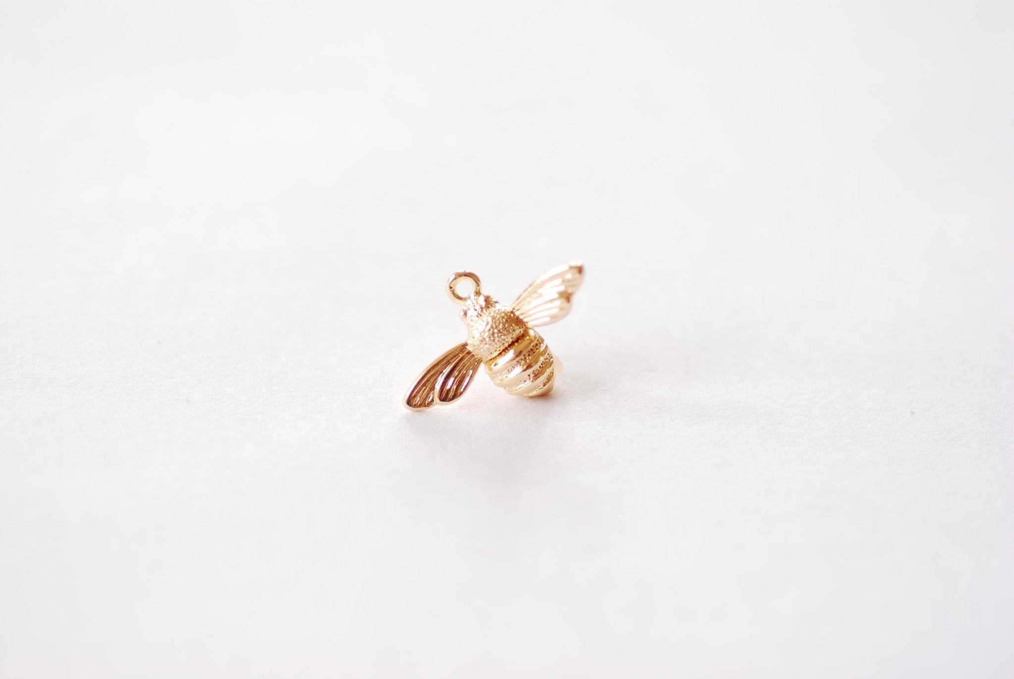 Wholesale Charms - Bumble Bee Charm - 16k Gold Plated over Puffy 3D ...