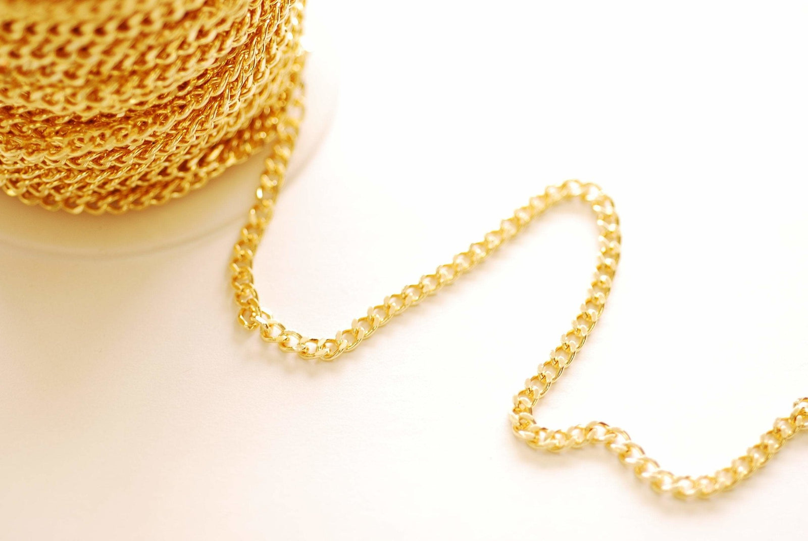 Wholesale Curb Jewelry Chain