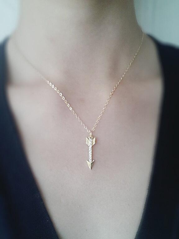 Wholesale Gold Arrow Necklace with Crystals 24k gold Arrow Arrow Pendant Minimalist Arrow Crystal Arrow Necklace Dainty Arrow